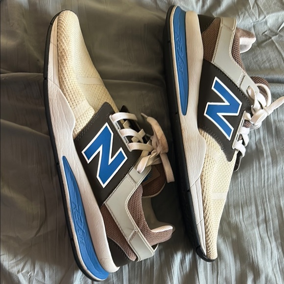 New Balance | Shoes | New Balance Beige And Blue Sneakers Old School ...